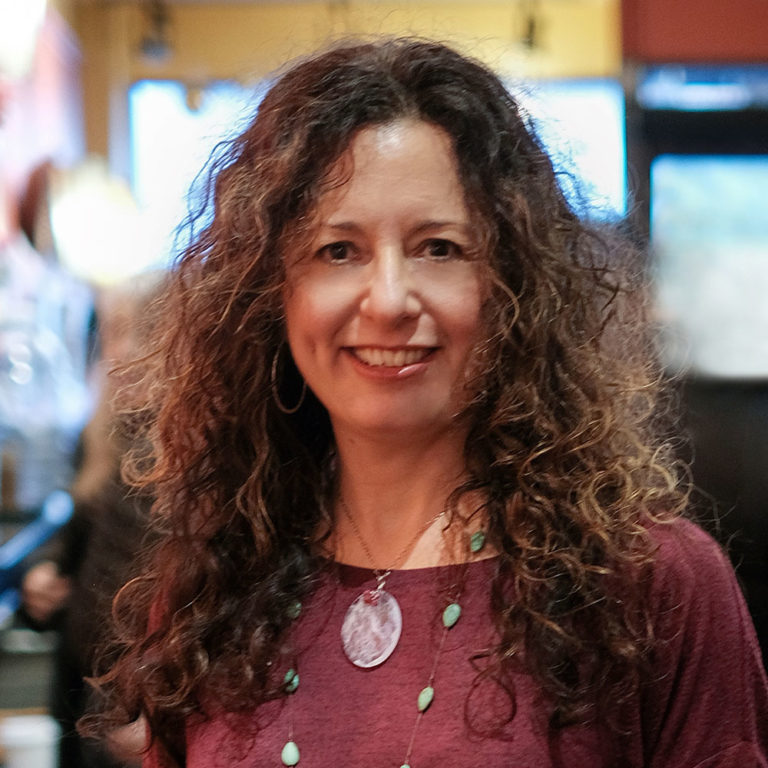 Contact - Stephanie Troy